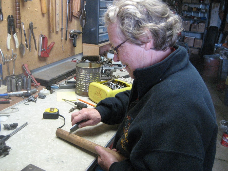 LabFiles at LightningRod Labs » Old Beauty in Yard